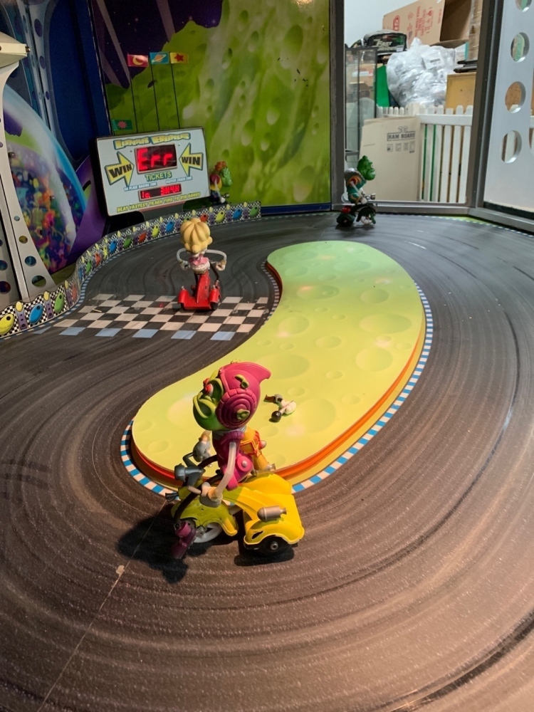 SPACEY RACERS DELUXE TICKET REDEMPTION GAME