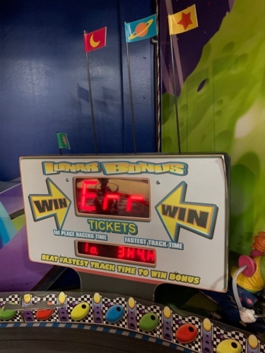 SPACEY RACERS DELUXE TICKET REDEMPTION GAME