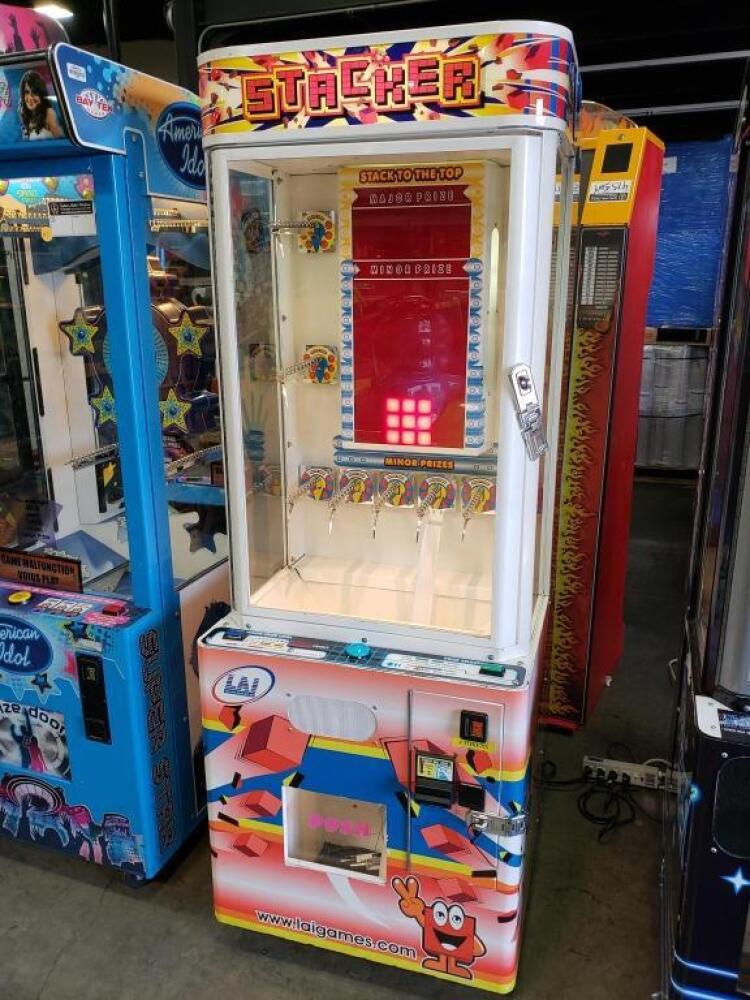 STACKER CLUB RED PRIZE REDEMPTION GAME