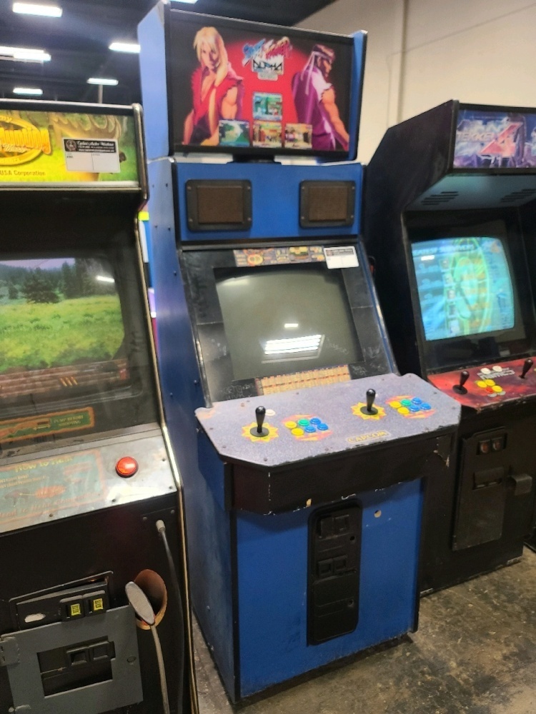 STREETFIGHTER ALPHA UPRIGHT ARCADE GAME BIG BLUE