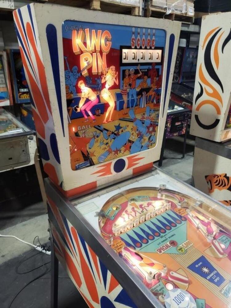 KING PIN WEDGE HEAD PINBALL MACHINE GOTTLIEB 1974
