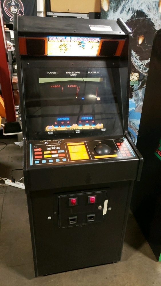MISSILE COMMAND UPRIGHT CLASSIC ATARI ARCADE GAME