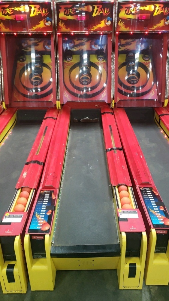 FIREBALL ALLEY ROLLER TICKET REDEMPTION GAME BAYTEK #2