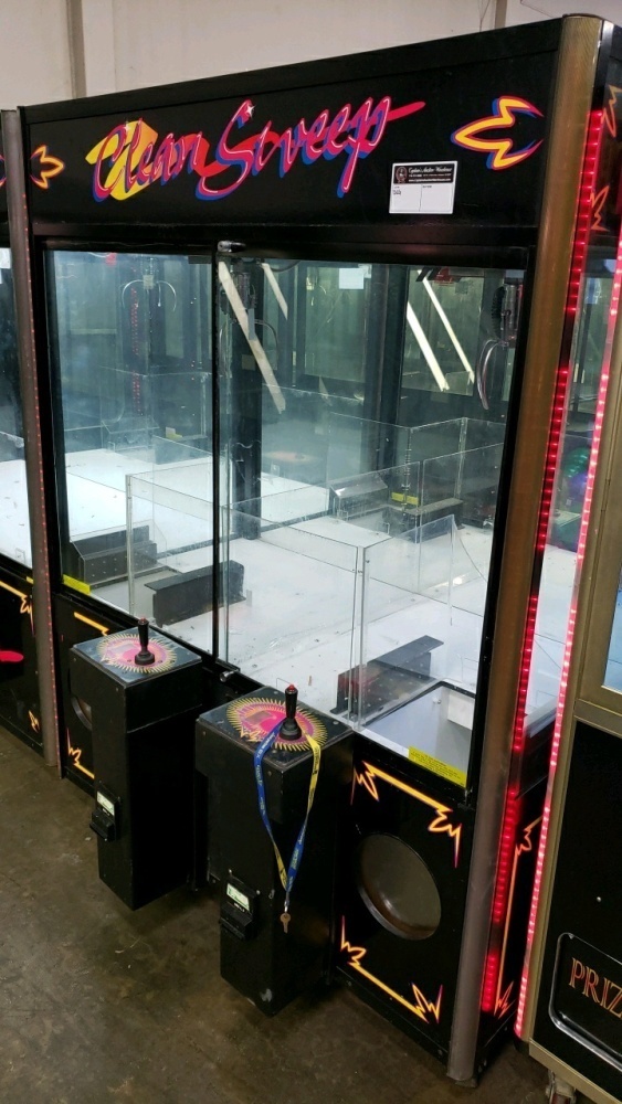 60 SMART CLEAN SWEEP PLUSH CLAW CRANE MACHINE